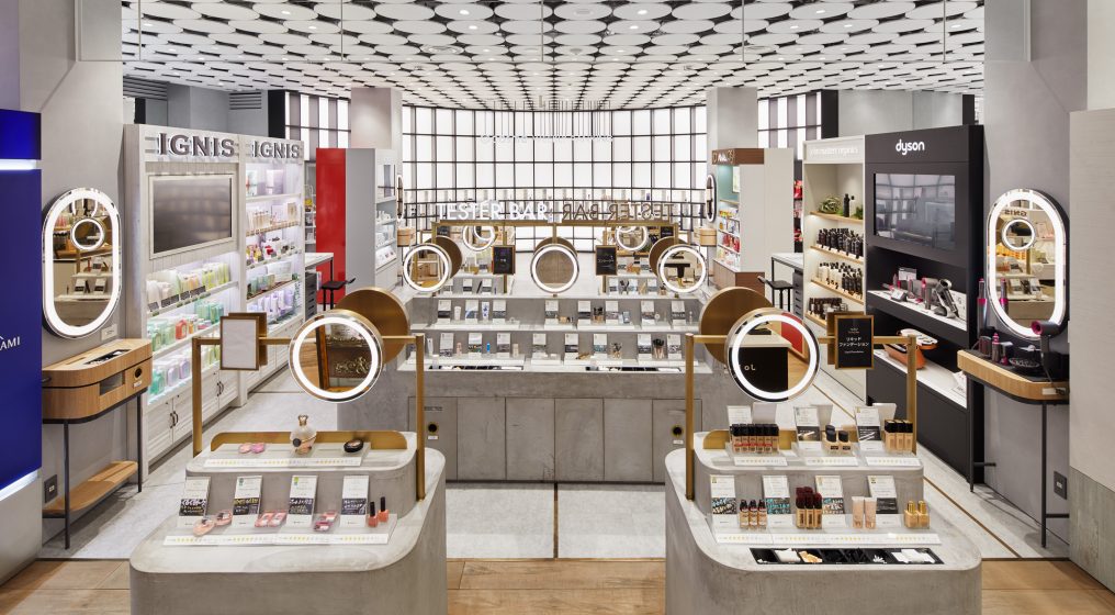 @cosme TOKYO | 株式会社バウハウス丸栄 | 店舗デザイン、店舗設計、店舗内装