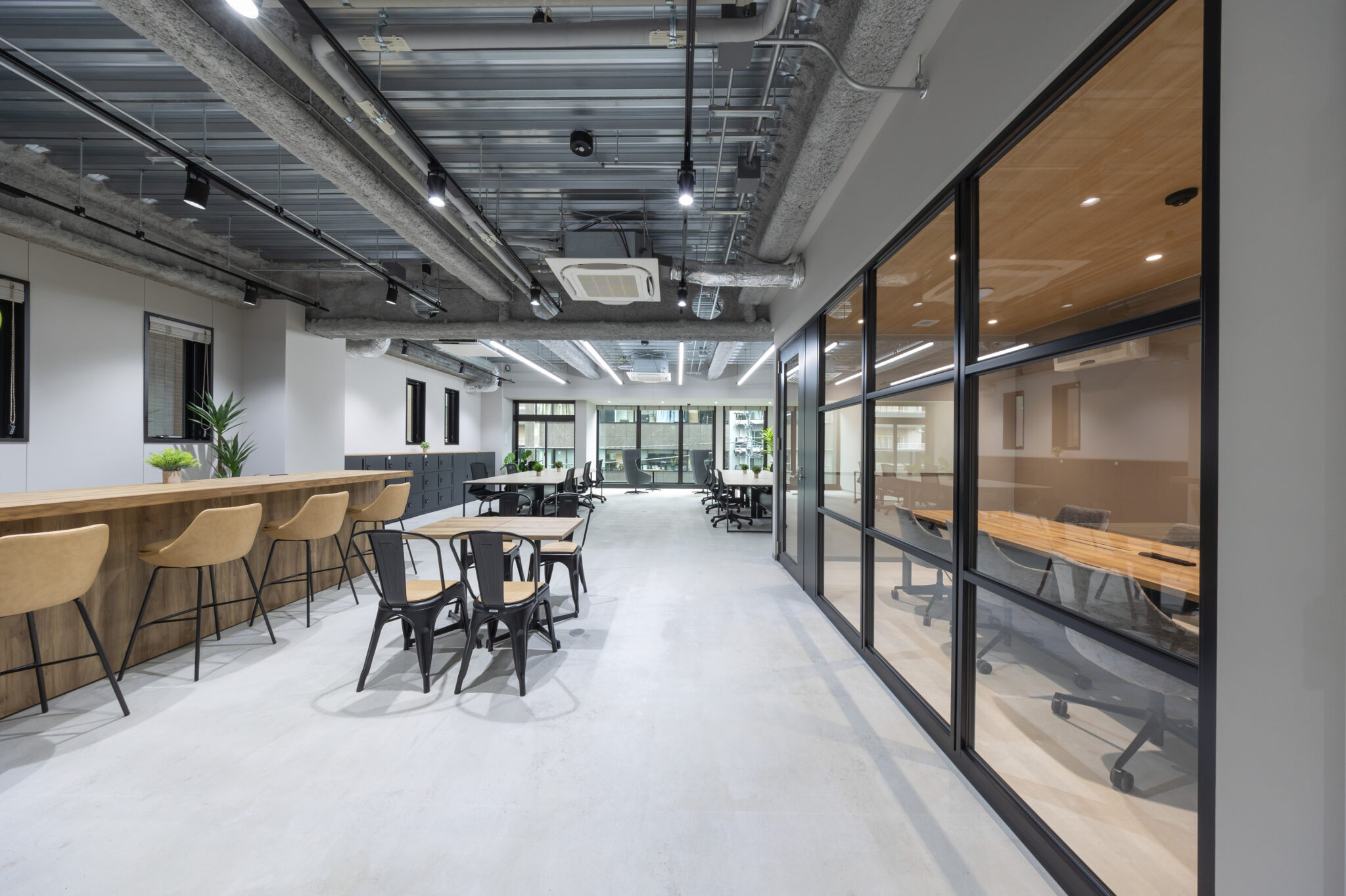 実績紹介[オフィス/ワークスペース]「Sreed EBISU+C」を1件追加しました。 | 株式会社バウハウス丸栄 | 店舗デザイン、店舗設計、店舗内装